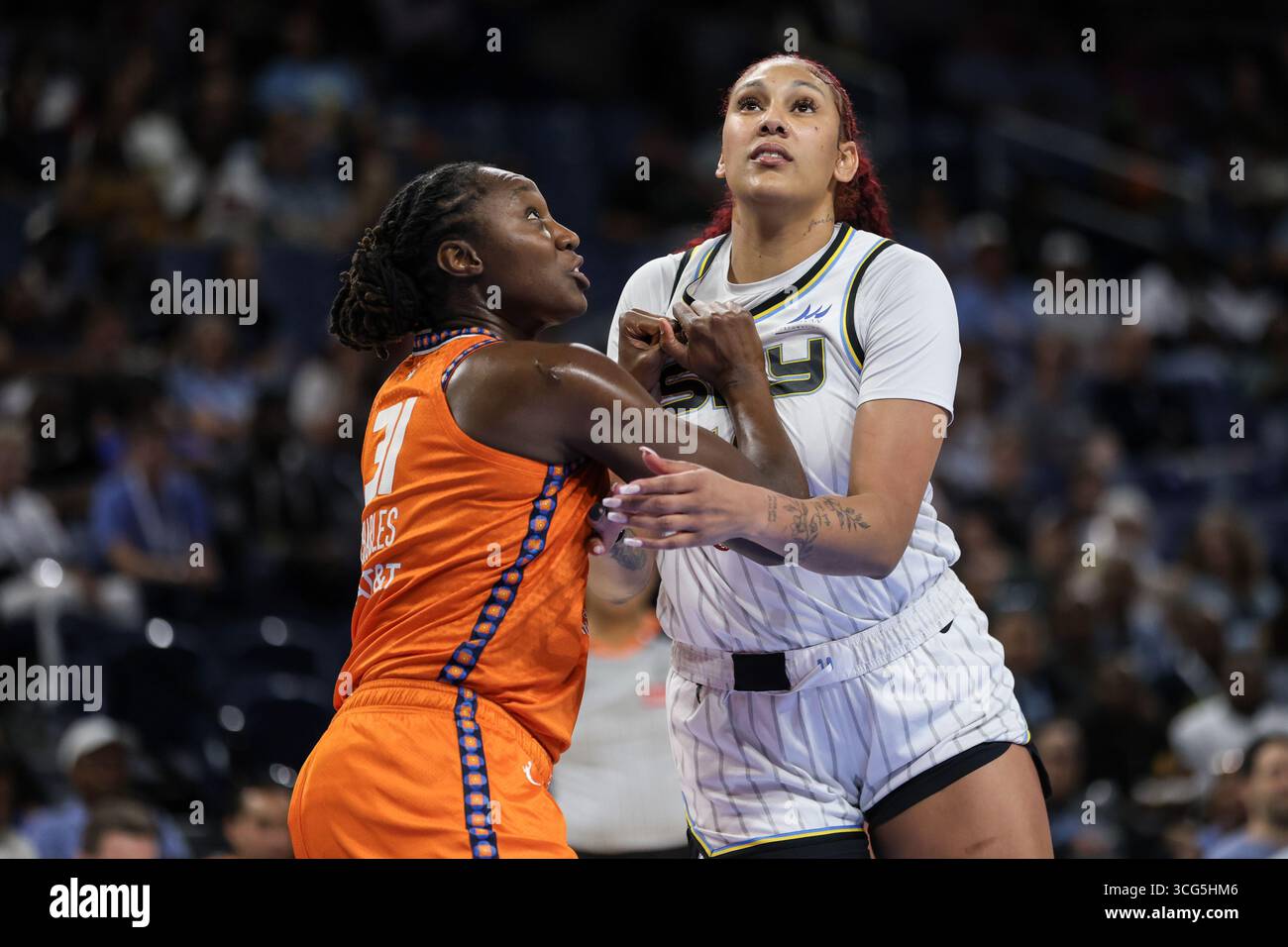 Tina Charles (31 Connecticut Sun) boxes out Kamilla Cardoso (10 Chicago ...
