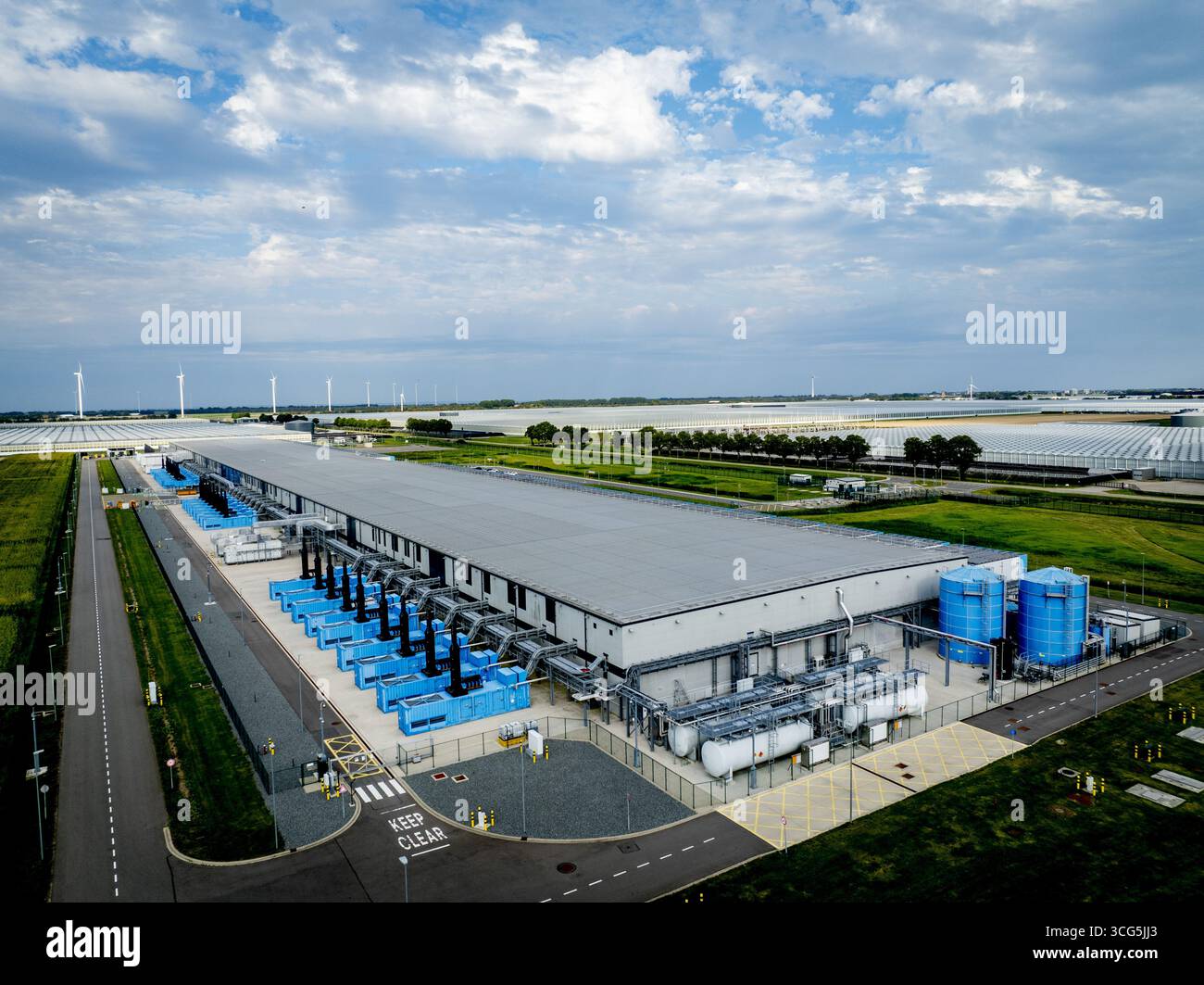 MIDDENMEER - A Google data center. Google has two data centers in the ...