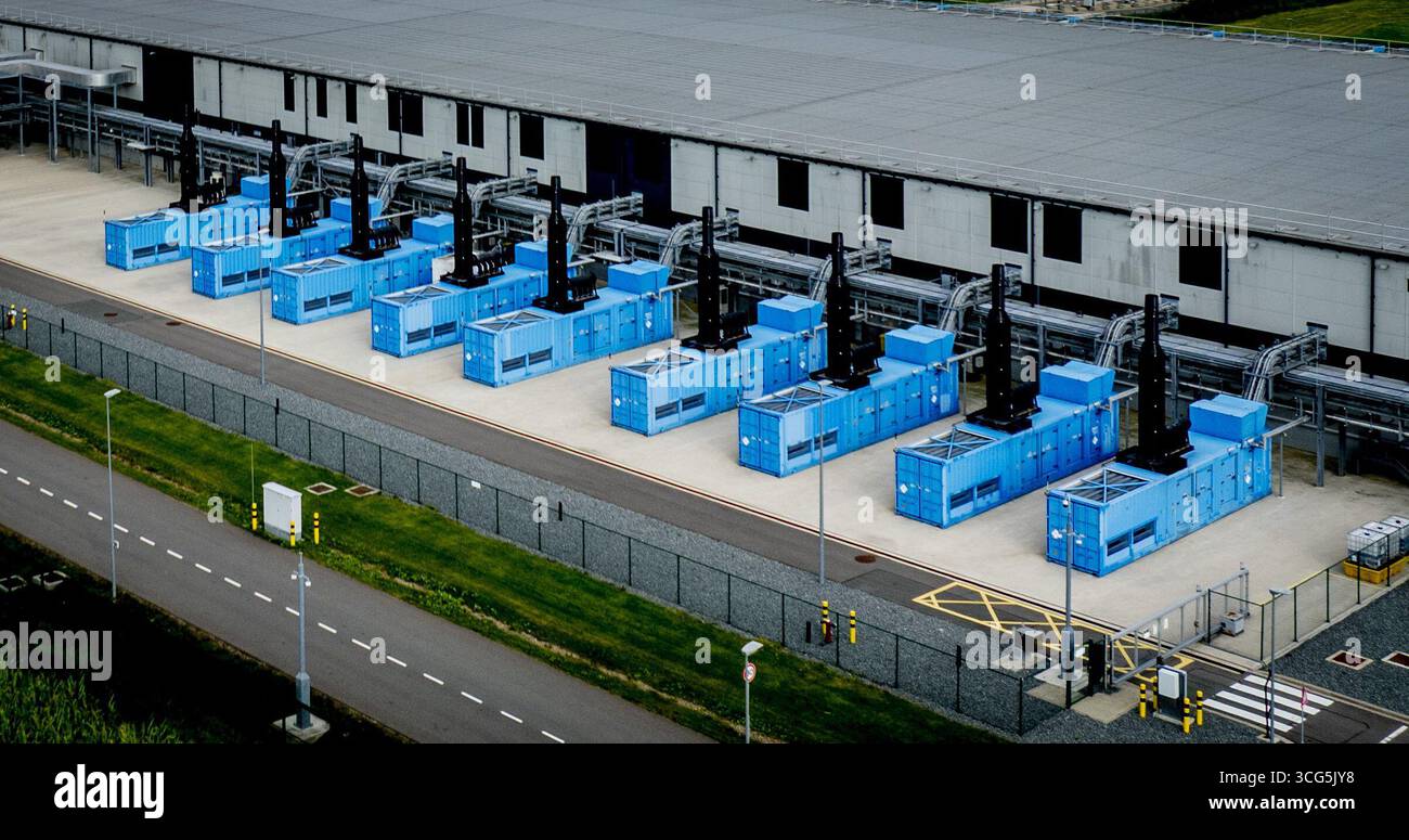 MIDDENMEER - A Google data center. Google has two data centers in the ...