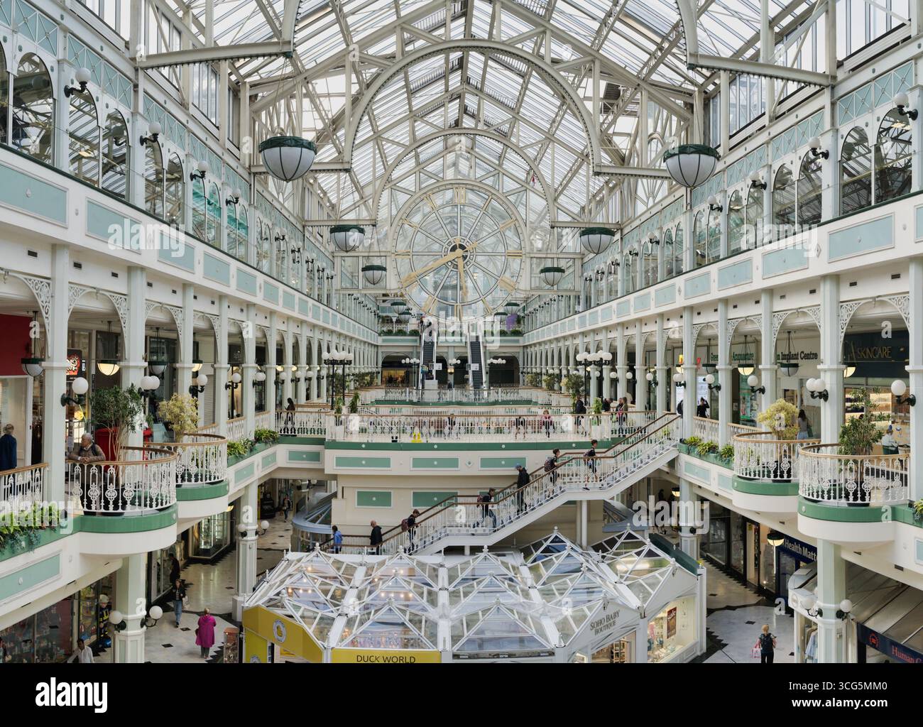 Victorian shop interior hi-res stock photography and images - Alamy