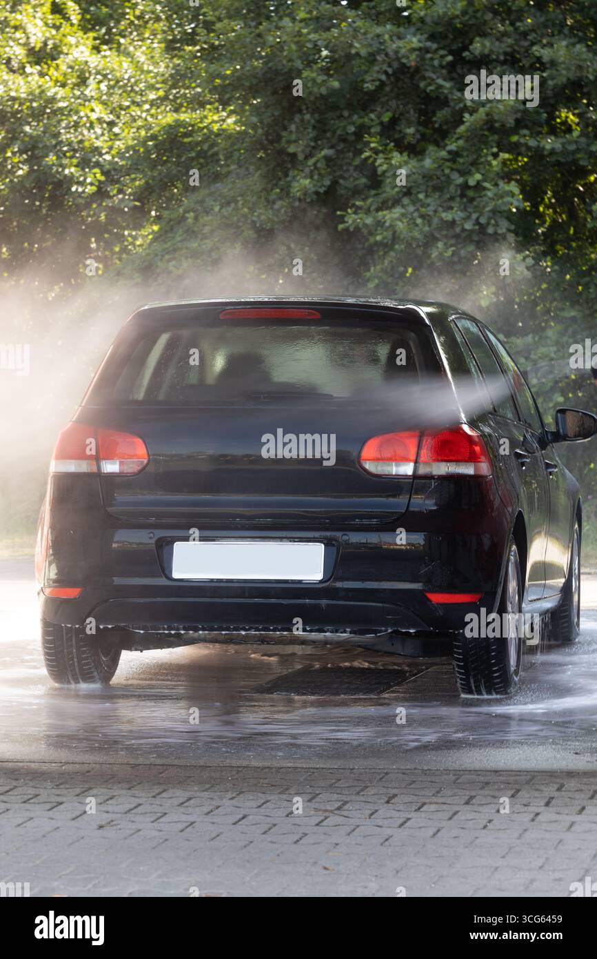 Manual car wash under hi-res stock photography and images - Alamy