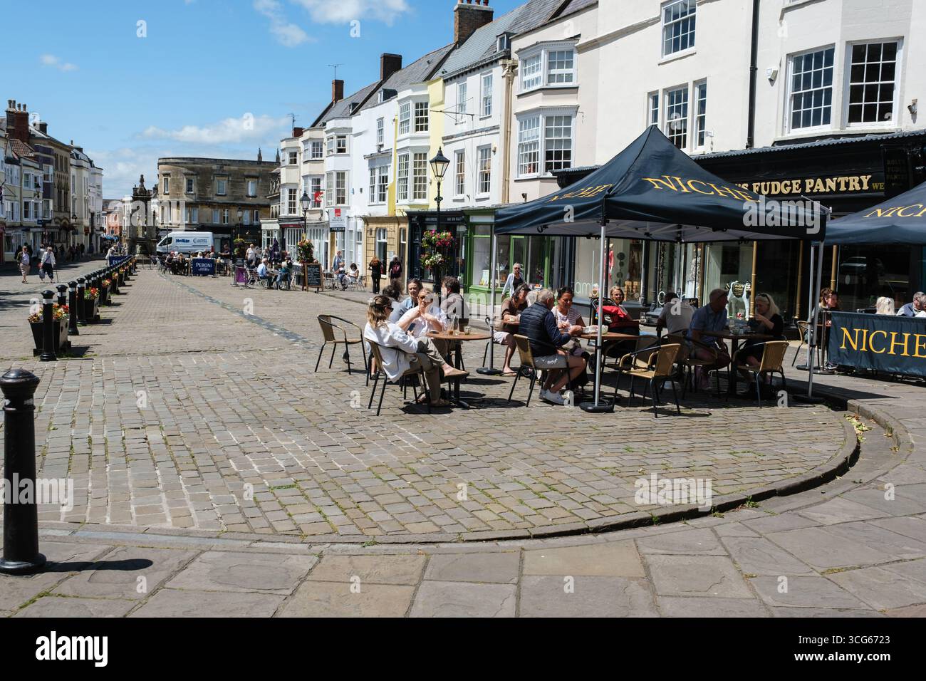 Wells Town Square, Somerset, England, U.K Stock Photo - Alamy
