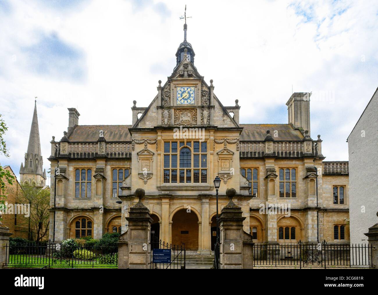 History faculty oxford hi-res stock photography and images - Alamy