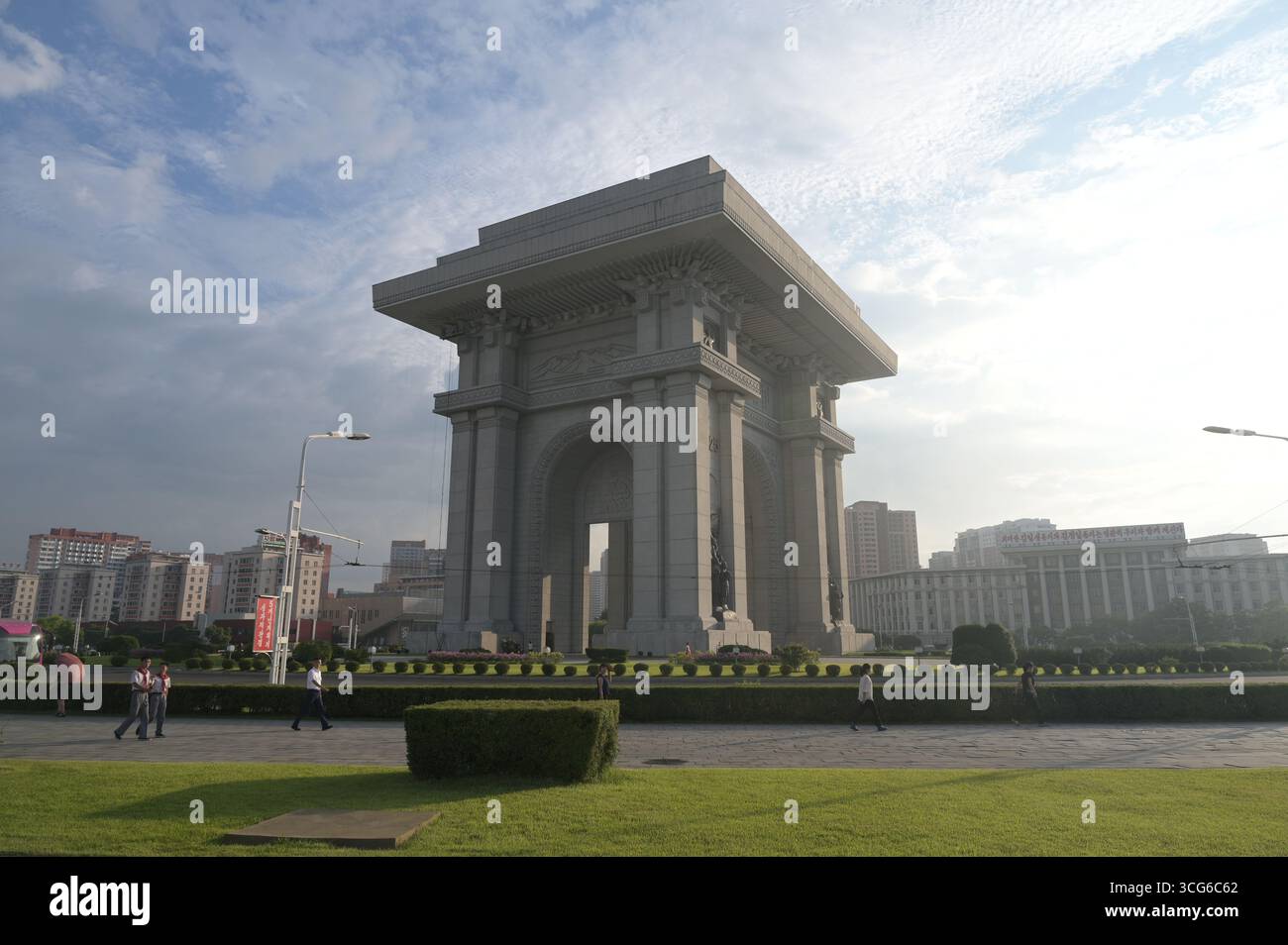 Kaesonmun Arch of Triumph, Pyongyang, DPRK North Korea Stock Photo - Alamy