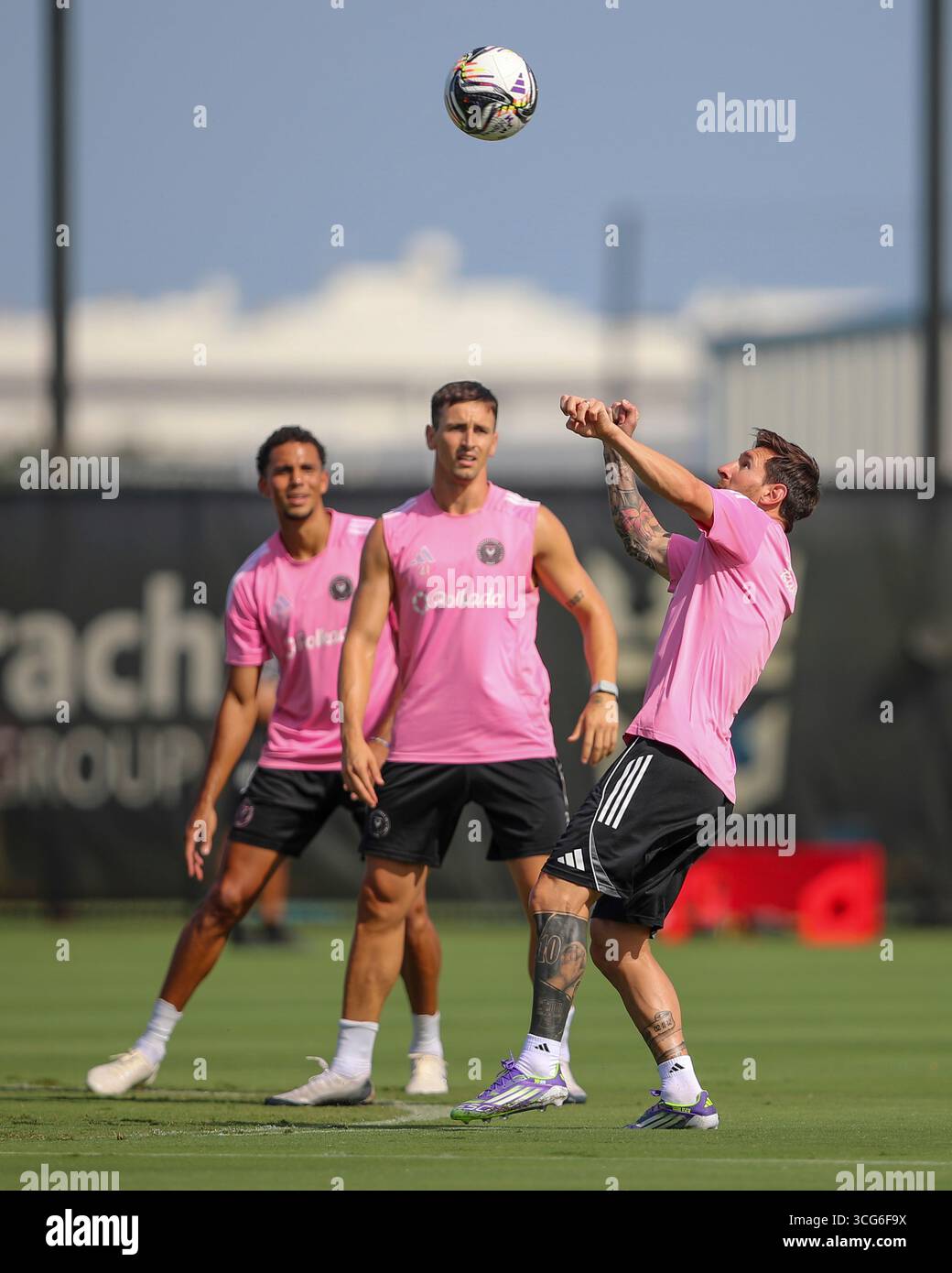 FORT LAUDERDALE, FL - AUGUST 26: Lionel Messi (10) of Inter Miami CF ...