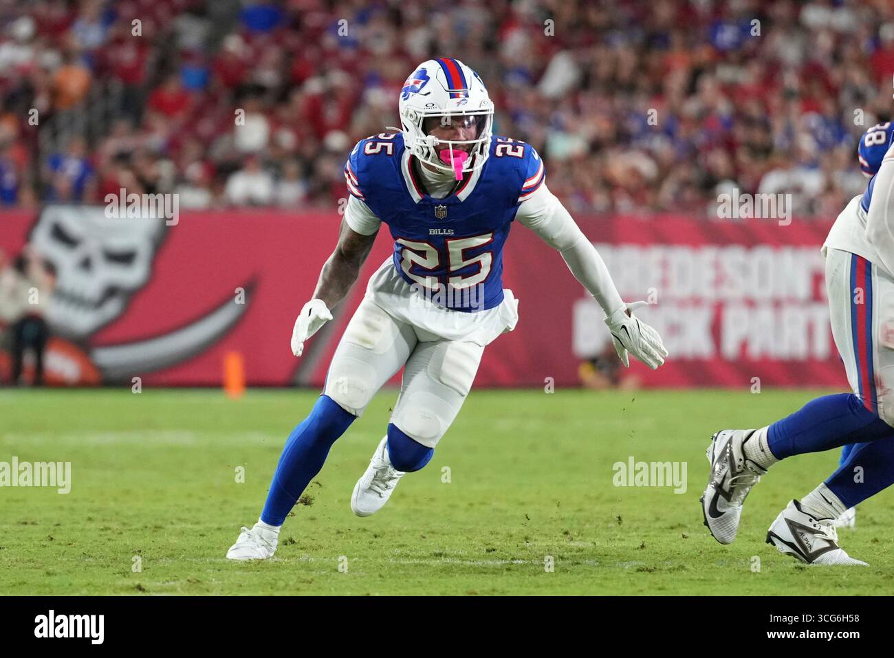 Buffalo Bills linebacker Jimmy Ciarlo (35) rushes the passer during a ...