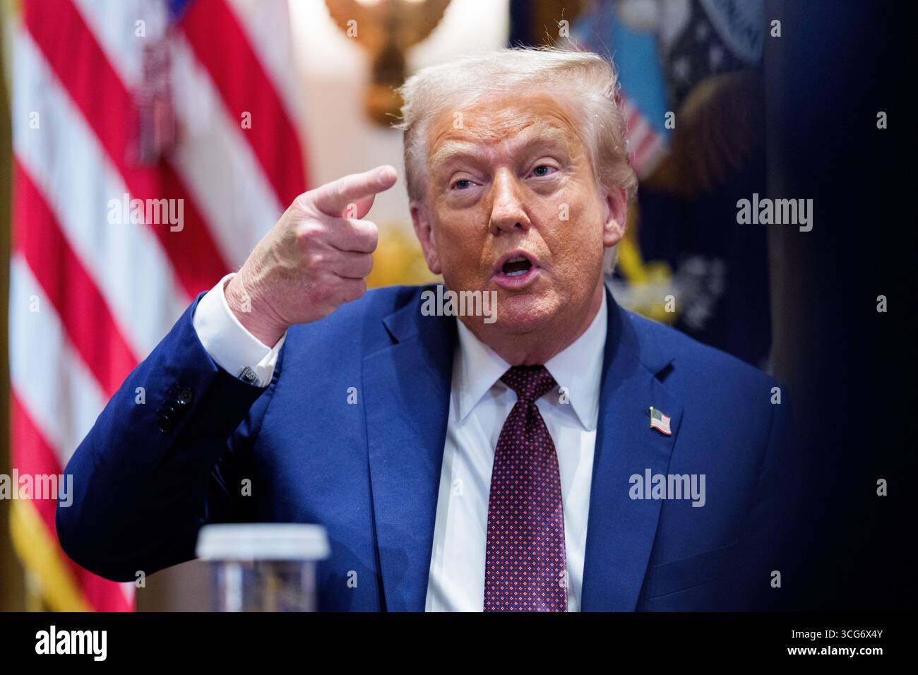 2025 us president donald trump cabinet hi-res stock photography and ...