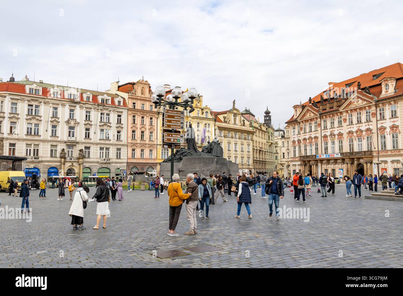 Prague old town square, with Rococo kinsky palace and Jan Hus memorial ...