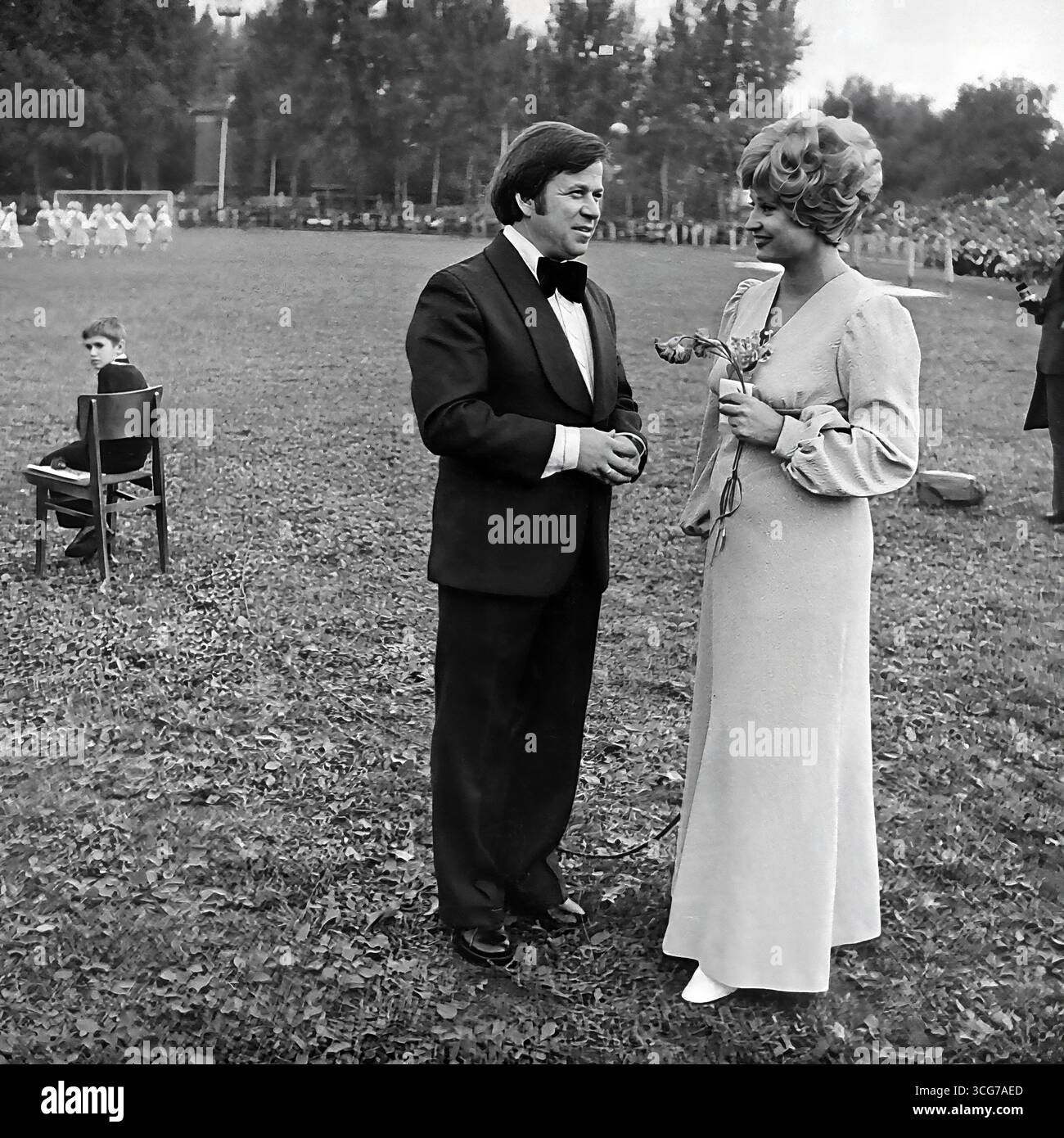 Archival photo of Soviet pop stars Yuri Bogatikov and Lyudmila ...