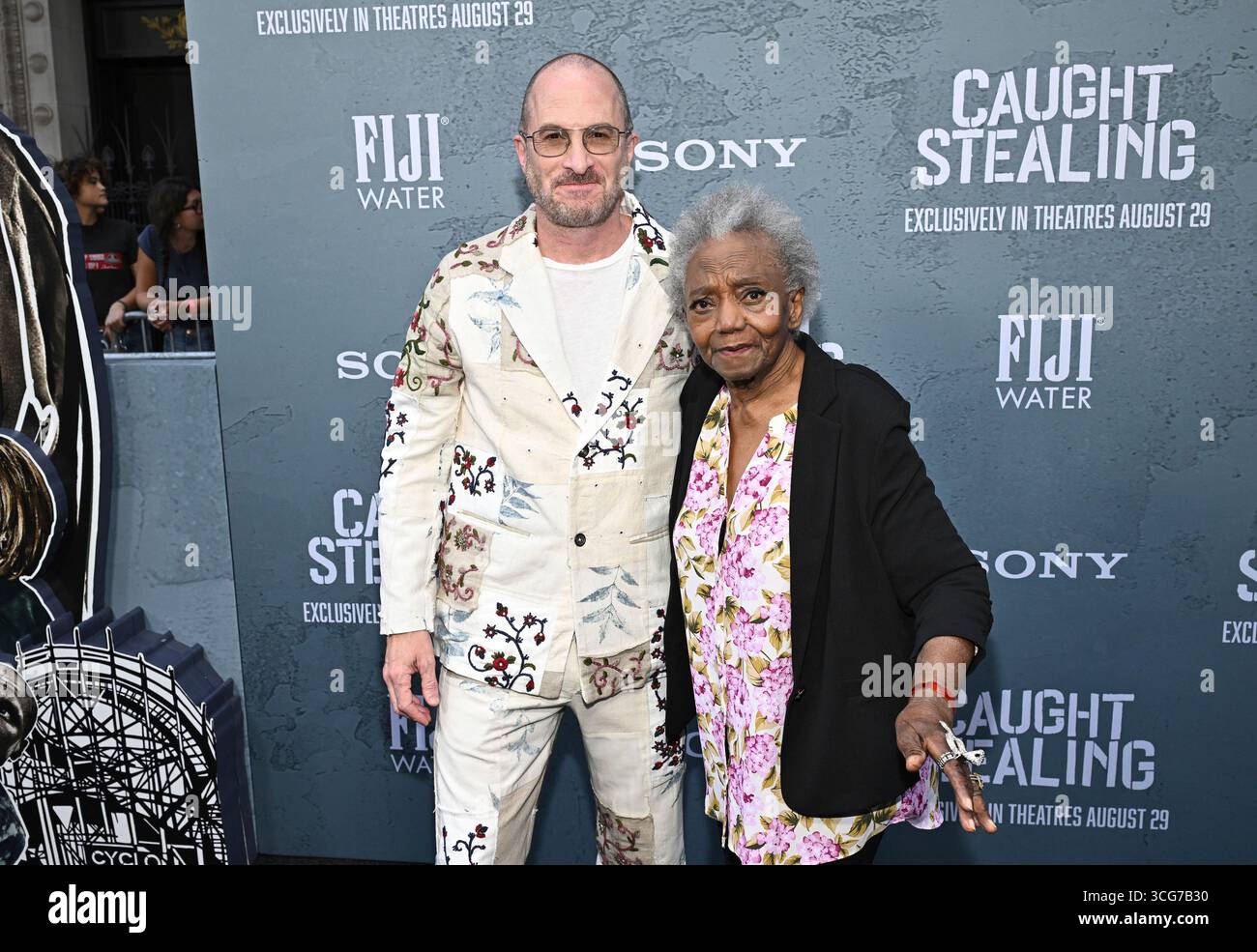 Darren Aronofsky, left, and Kitty Lawrence attend the premiere of ...