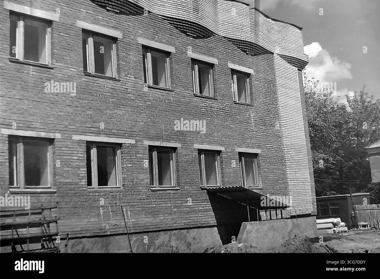 Archival photo of an unfinished building in the Soviet postmodernist ...