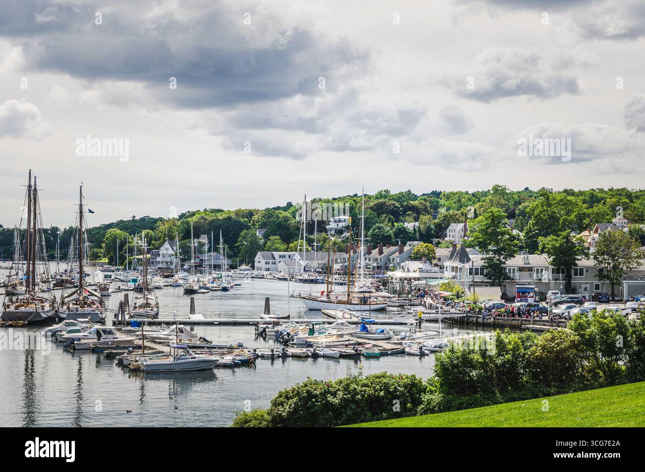 Scenic view boats yachts hi-res stock photography and images - Alamy