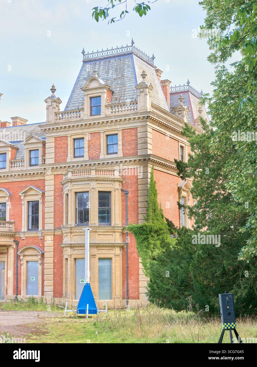 Unoccupied mansion in the country park beside the village of East ...