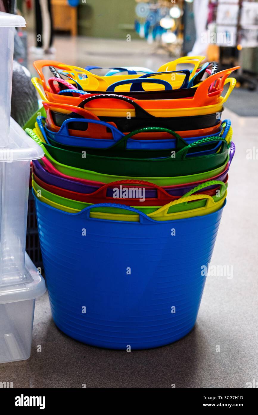 Flexible tubs hi-res stock photography and images - Alamy