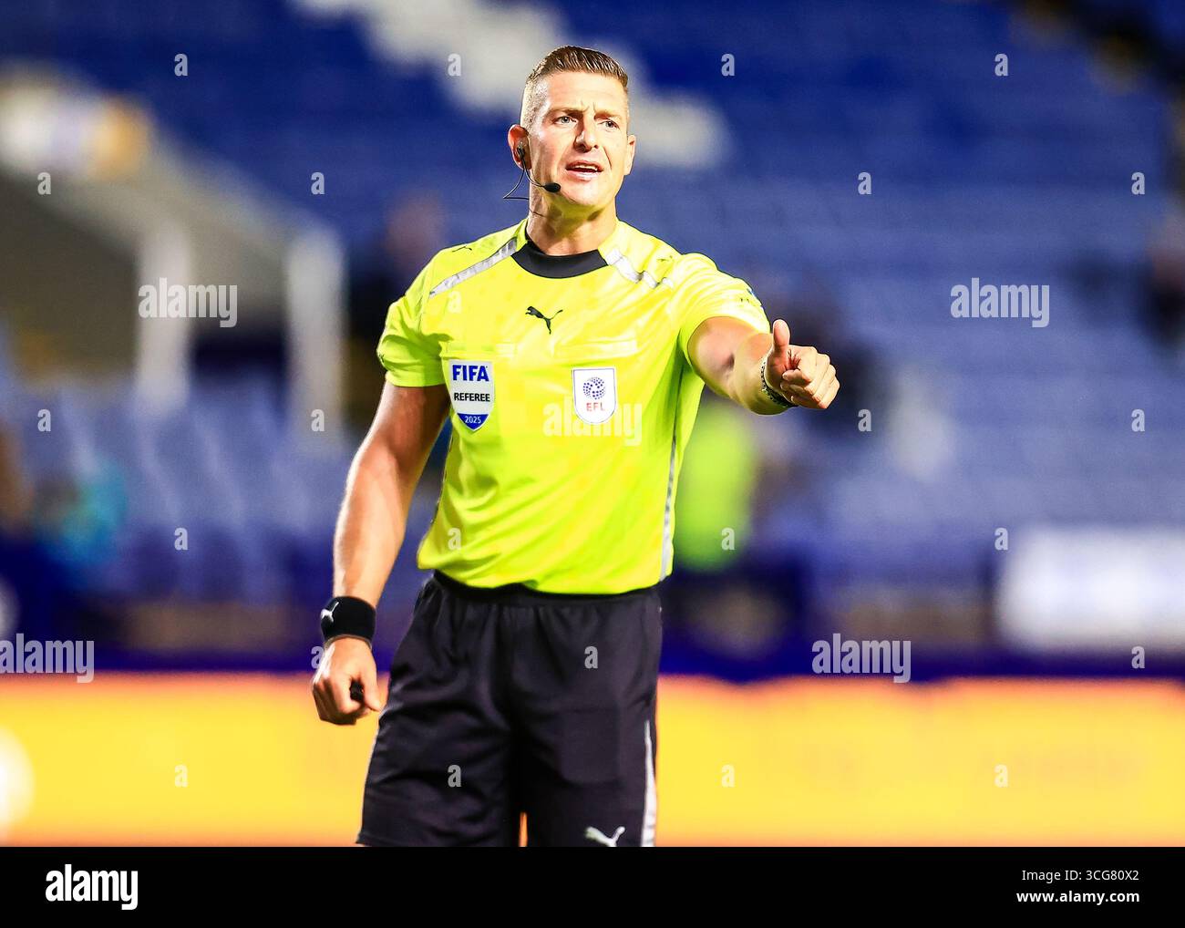 referee Robert Jones during the Carabao Cup match Sheffield Wednesday ...