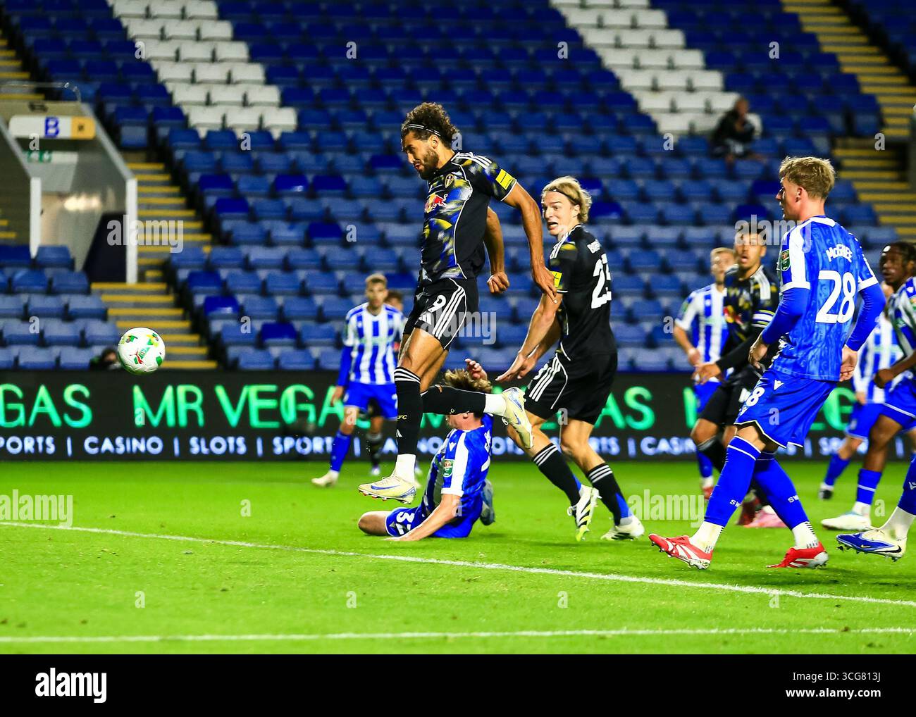 Dominic Calvert-Lewin of Leeds United has a shot on goal during the ...