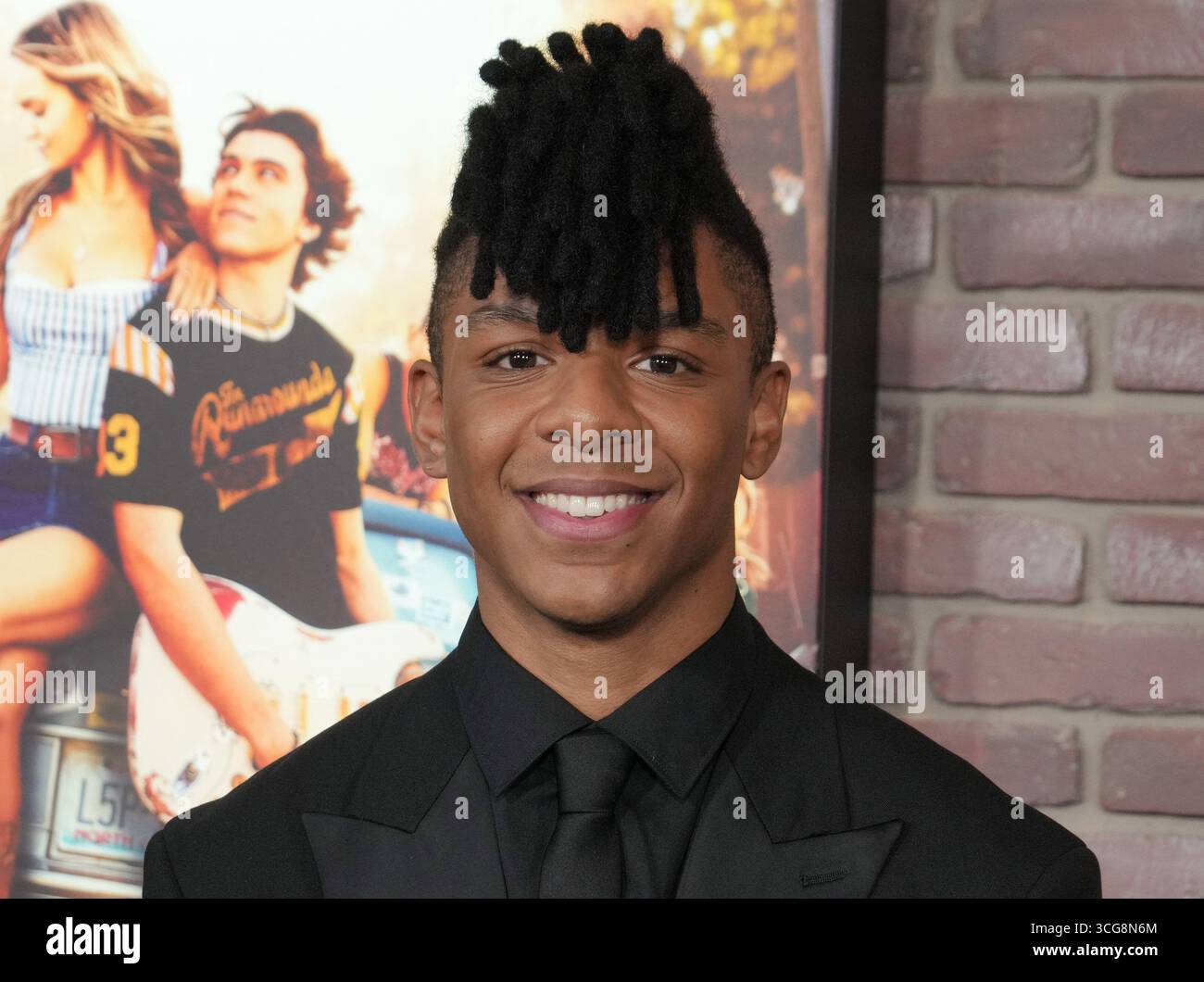 Zendé Murdock arrives at the Prime Video Series' THE RUNAROUNDS Los ...