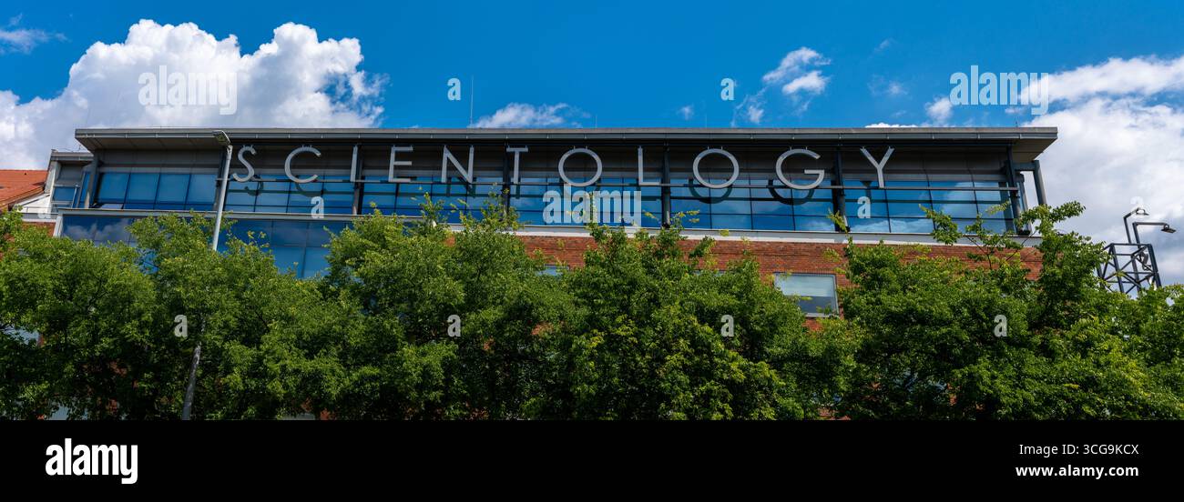 Budapest hungary may 2025 wide hi-res stock photography and images - Alamy