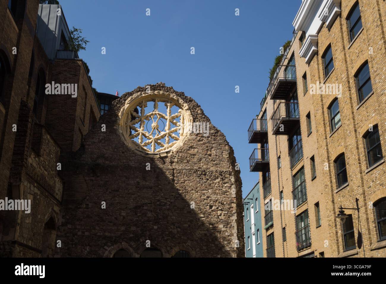 The magnificent Rose Window in the ruins of the Medieval Great Hall of ...