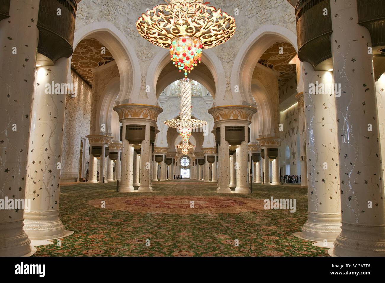 Scheich Zayid Moschee in Abu Dhabi, VAE *** Sheikh Zayid Mosque in Abu ...