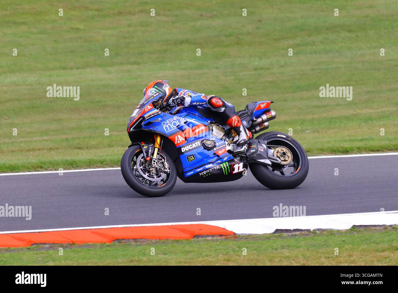 BRITISH SUPER BIKES CADWELL PARK 2025 Stock Photo - Alamy