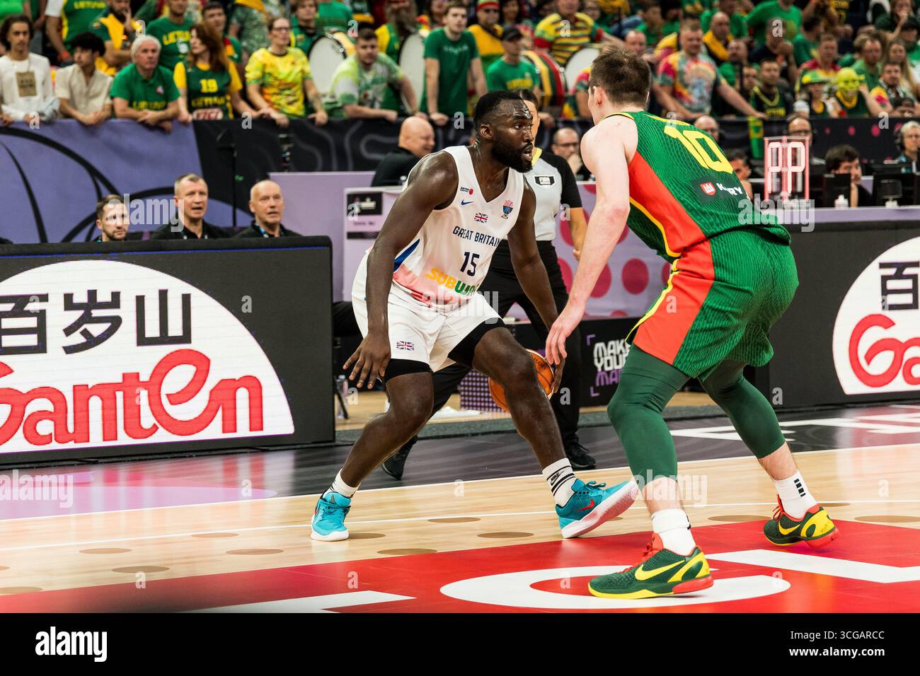 Akwasi yeboah grossbritannien hi-res stock photography and images - Alamy