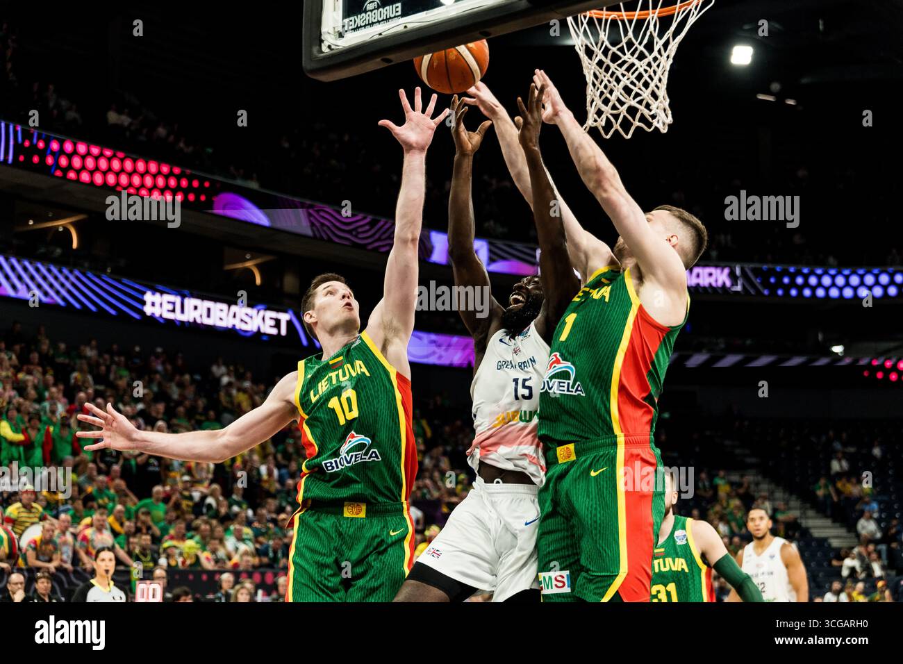 Akwasi yeboah grossbritannien hi-res stock photography and images - Alamy