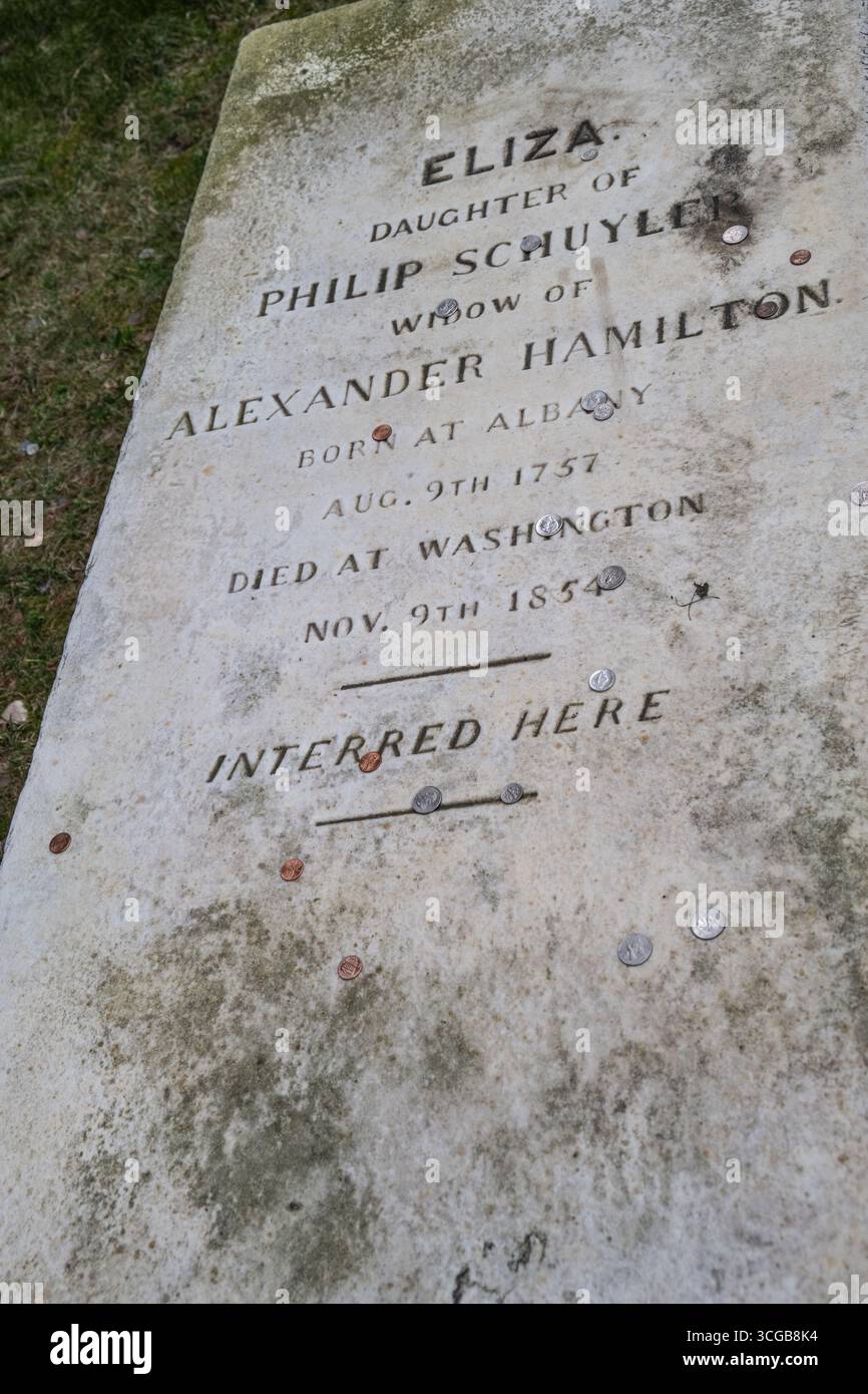 grave of Eliza Hamilton, Alexander Hamilton's wife Stock Photo - Alamy
