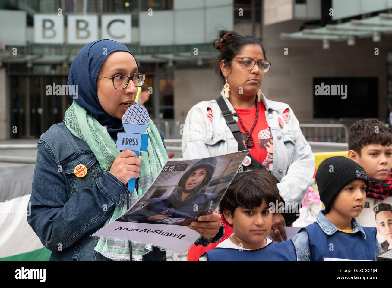 London, UK. 27 August, 2025. Activists from 'Parents For Palestine ...