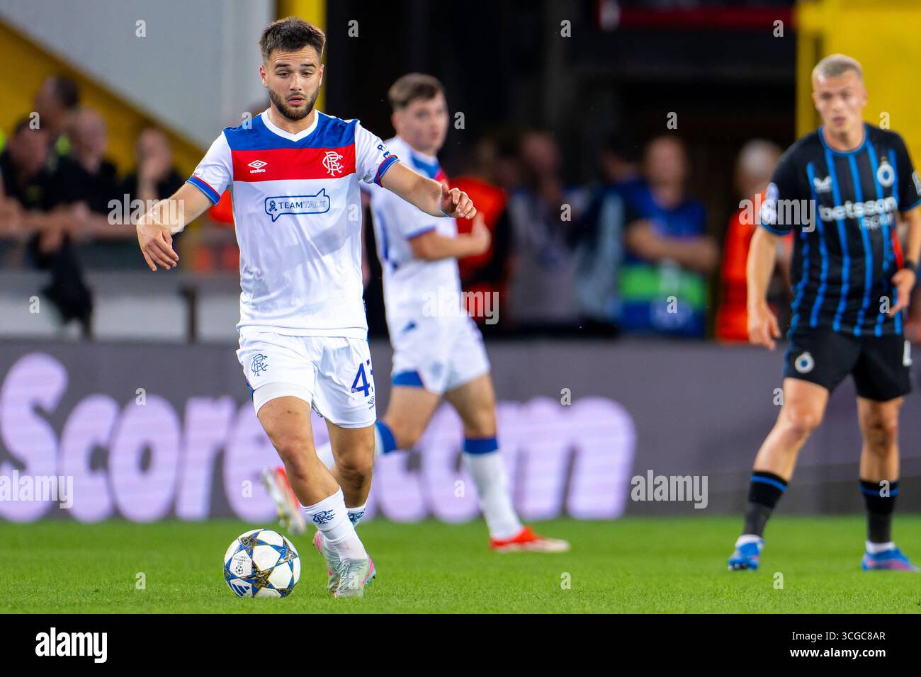 BRUGGE, BELGIUM - AUGUST 27: Nicolas Raskin of Rangers in action during ...