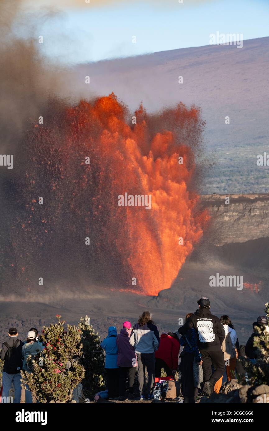 View kilauea caldera in hi-res stock photography and images - Alamy