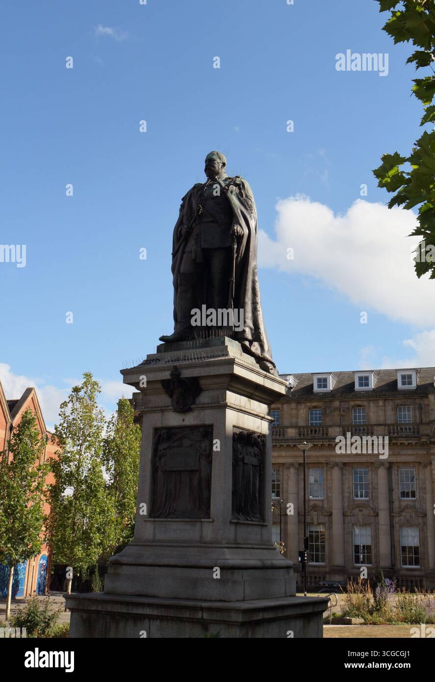 King Edward VII statue in Fitzalan Square sheffield city centre England ...