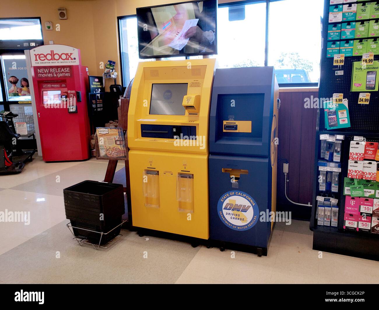 Los Angeles, California, United States - 03-16-2020: A view of a DMV ...