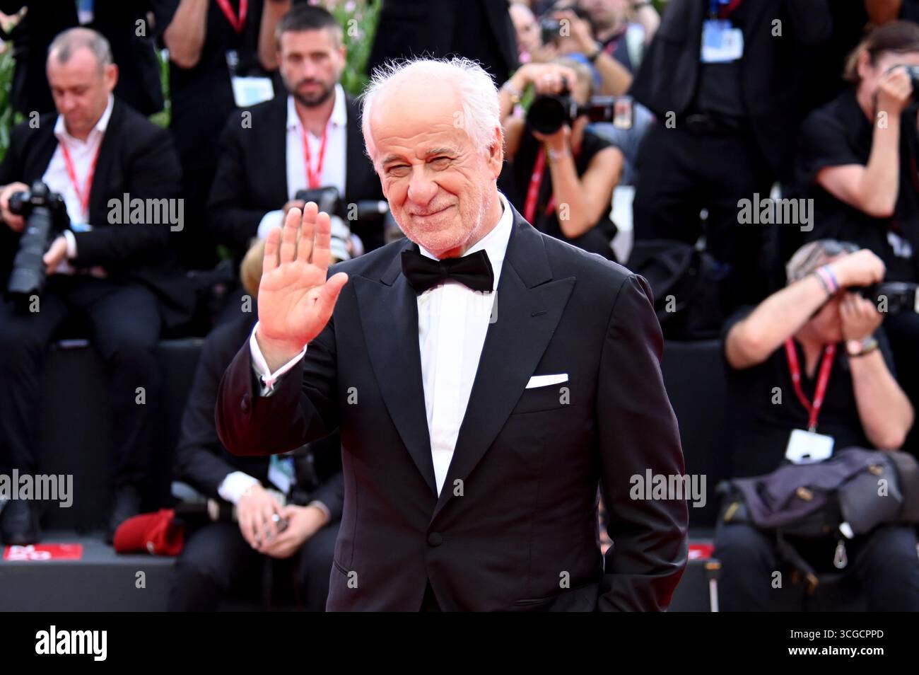 Venedig, Italy. 27th Aug, 2025. Toni Servillo, actor in the opening ...