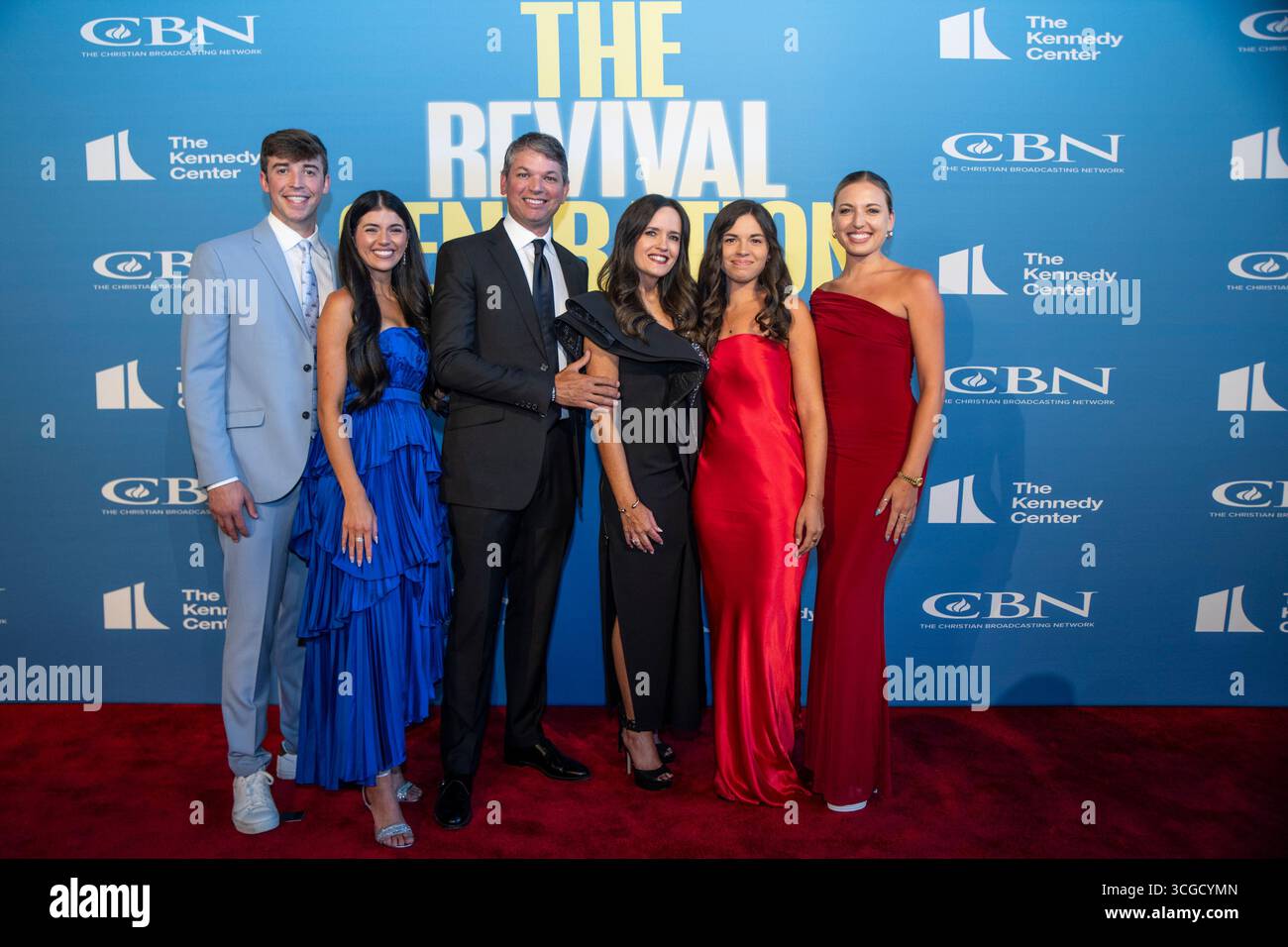 (L-R) Grant Troutt, Madison Troutt, Chad Prewett, Lisa Troutt, Mary ...