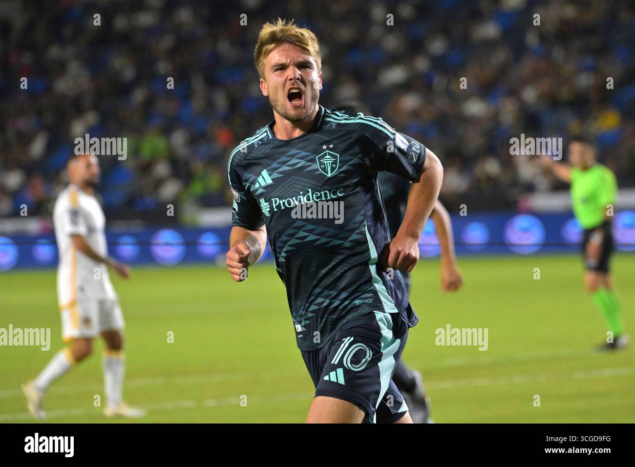 Seattle Sounders forward Pedro De La Vega (10) celebrates after a goal ...