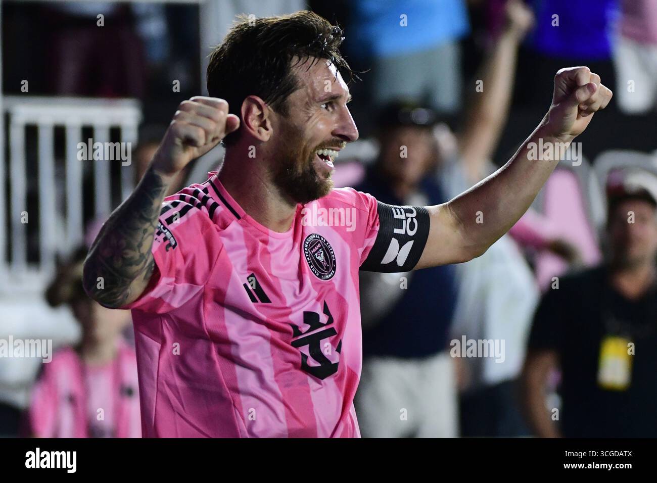 Inter Miami forward Lionel Messi (10) raises his fists in celebration ...