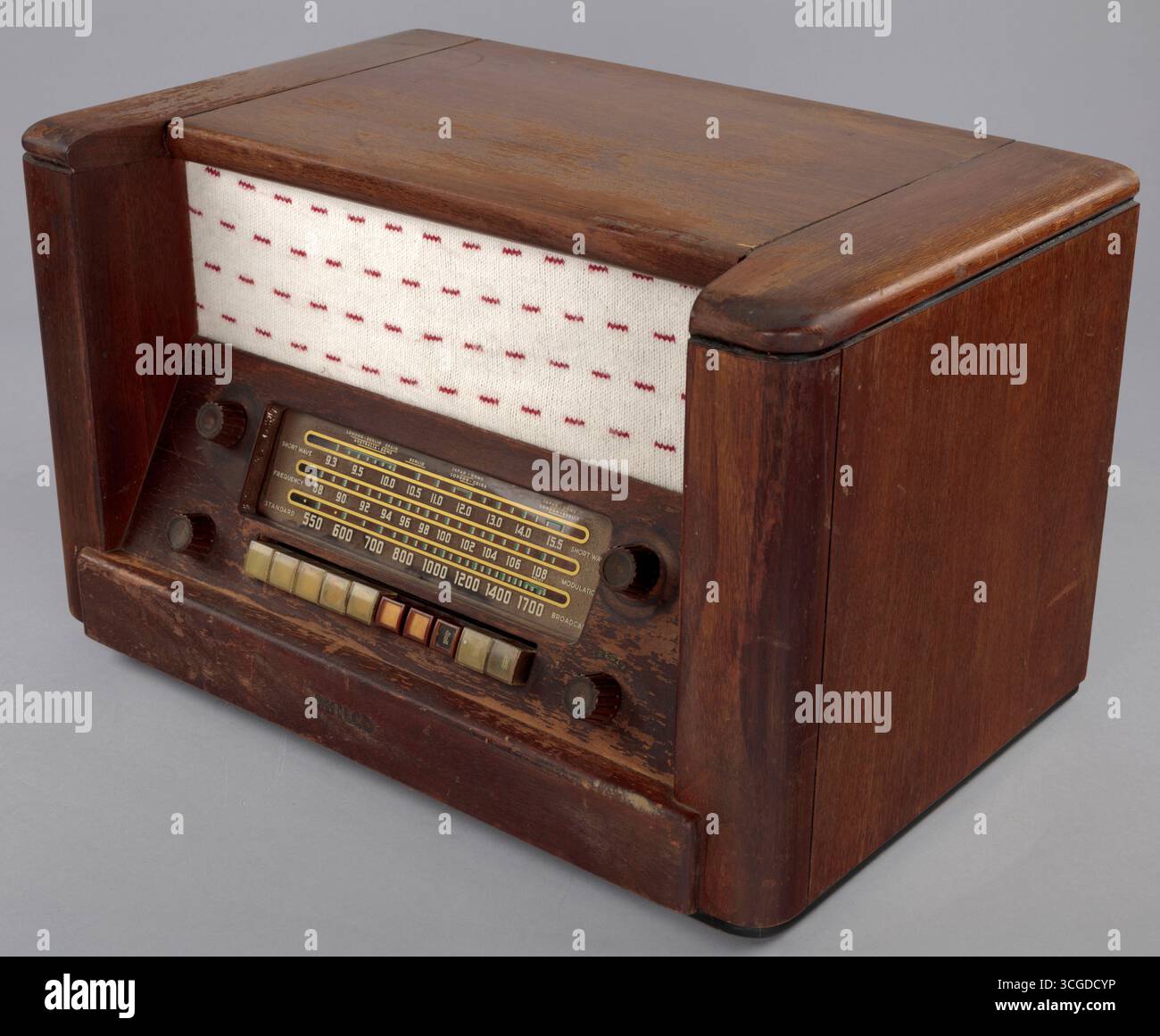 A Philco model 48-482 vintage wooden tabletop radio with shortwave, AM ...