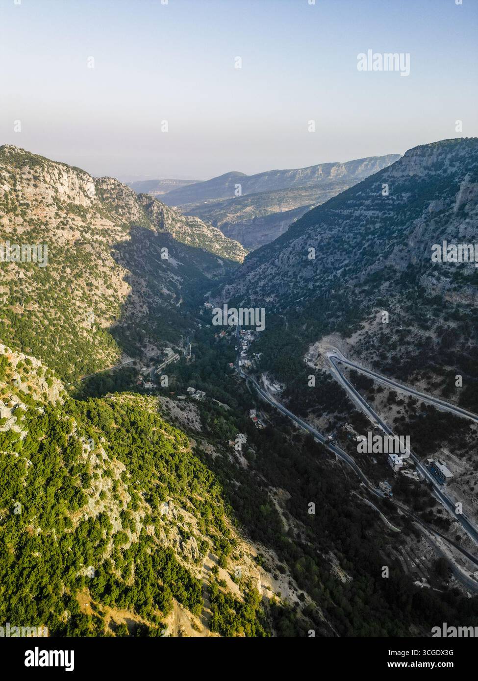 Sun drenched cliffs hi-res stock photography and images - Alamy