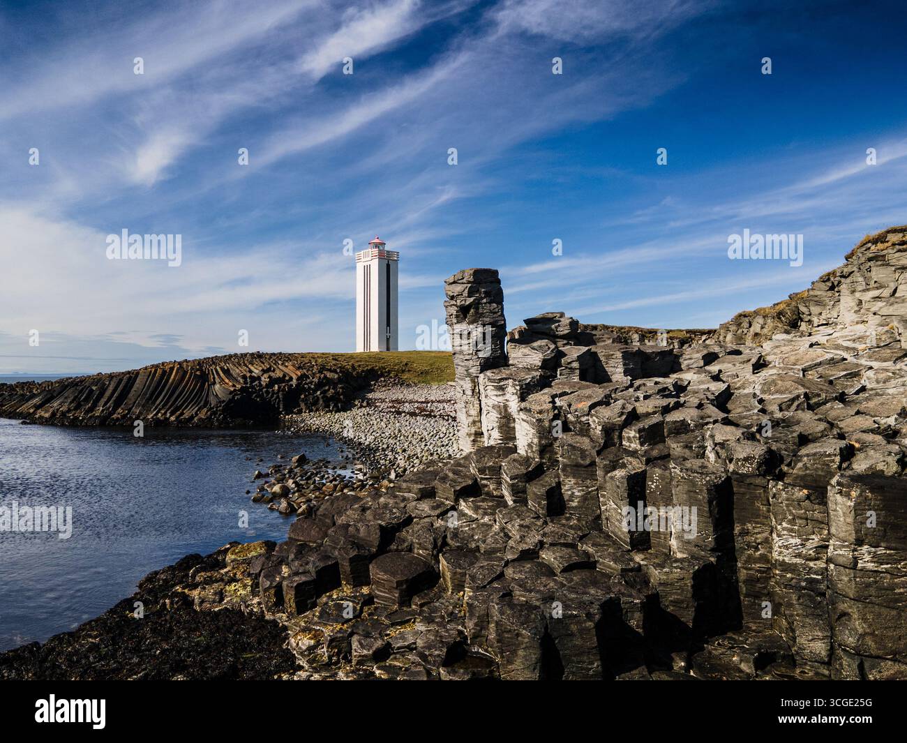 View basalt columns lighthouse hi-res stock photography and images - Alamy