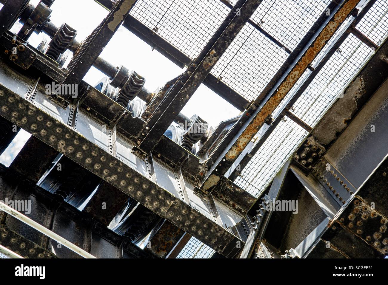 Anderton Boat Lift Citroën Gears Stock Photo - Alamy