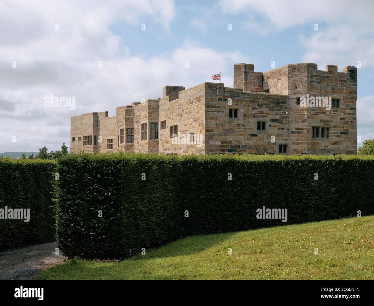 Castle Drogo country house and mixed-revivalist castle near ...
