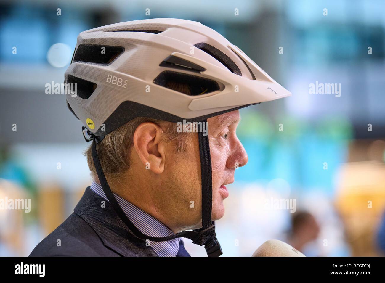 THE HAGUE – Caretaker Minister Robert Tieman (Infrastructure and Water ...