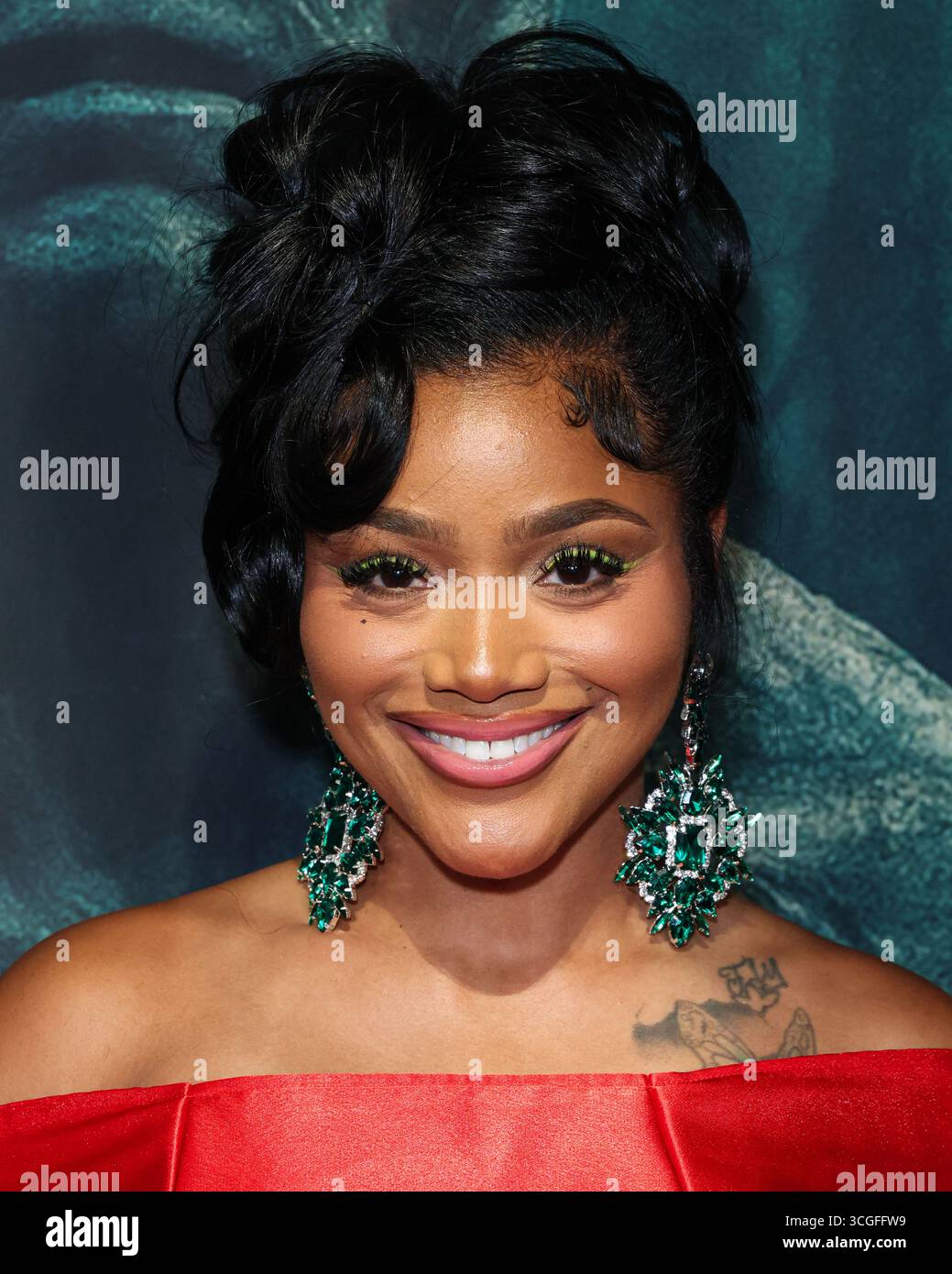 HOLLYWOOD, LOS ANGELES, CALIFORNIA, USA - AUGUST 27: American reality star, actress and model ...