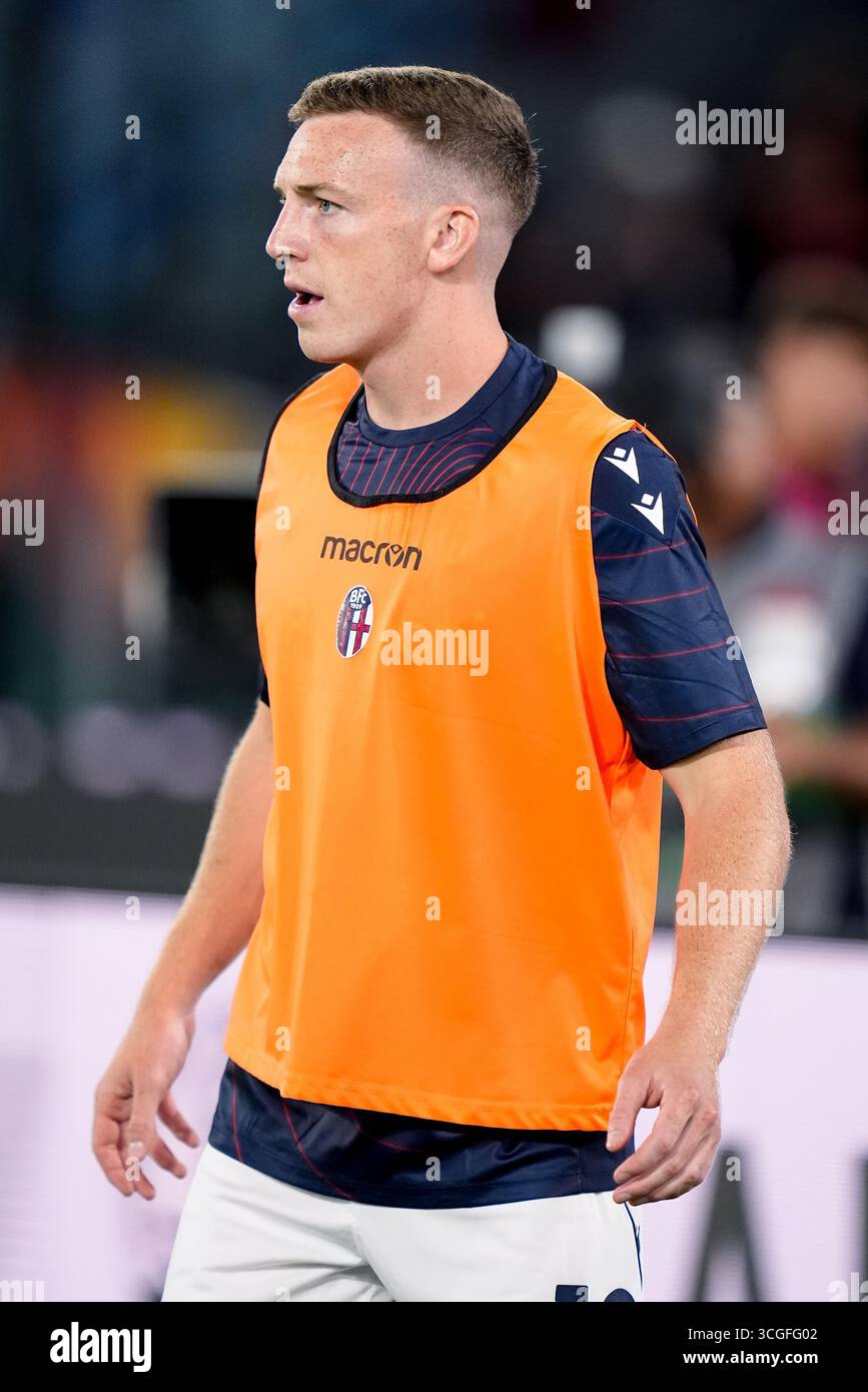 Lewis Ferguson of Bologna FC 1909 looks on during the Serie A match ...