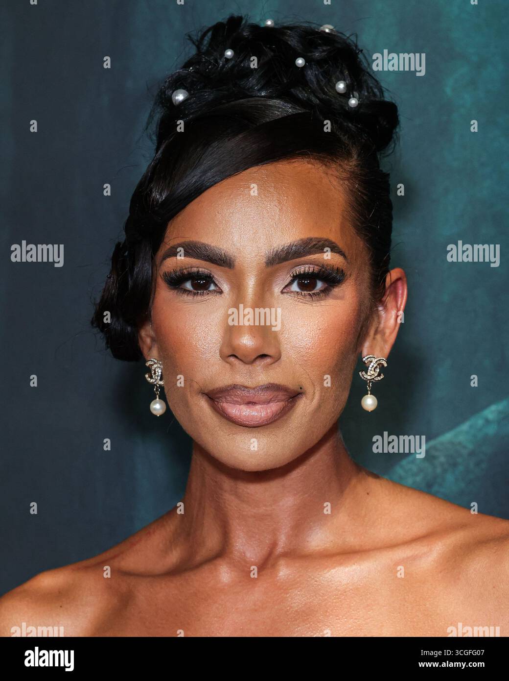 HOLLYWOOD, LOS ANGELES, CALIFORNIA, USA - AUGUST 27: American actress ...