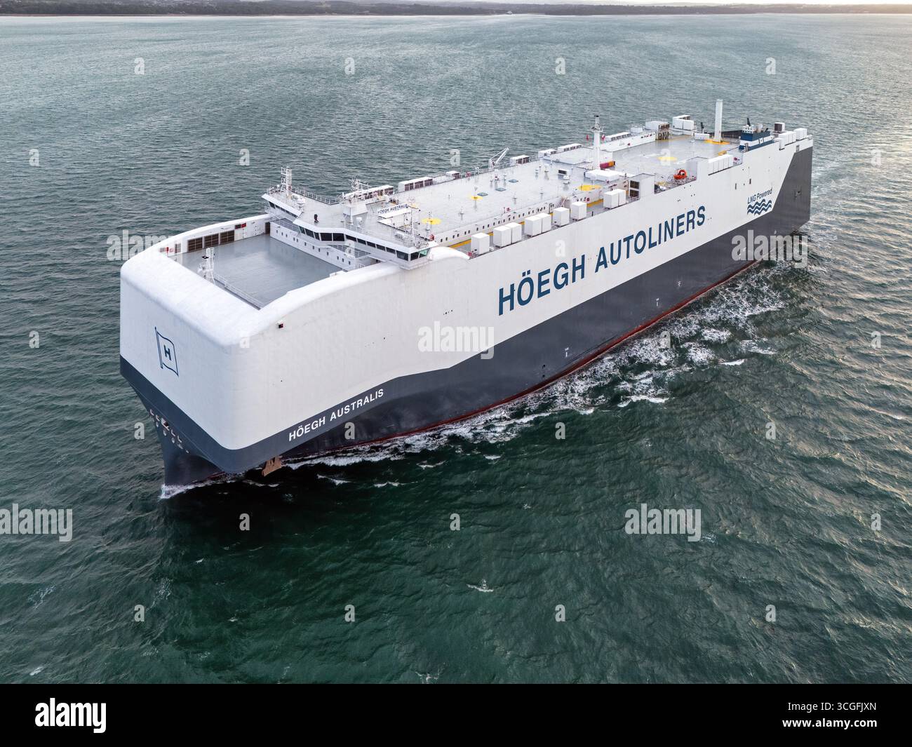Hoegh Australis, a Norwegian PCTC car carrier operated by Hoegh ...
