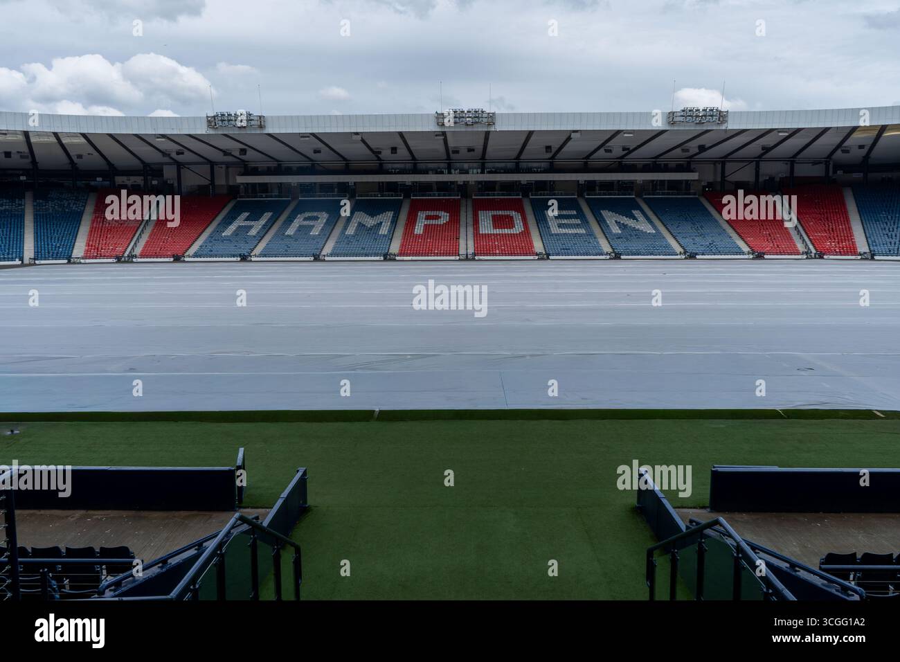 Hampden stadium hi-res stock photography and images - Alamy