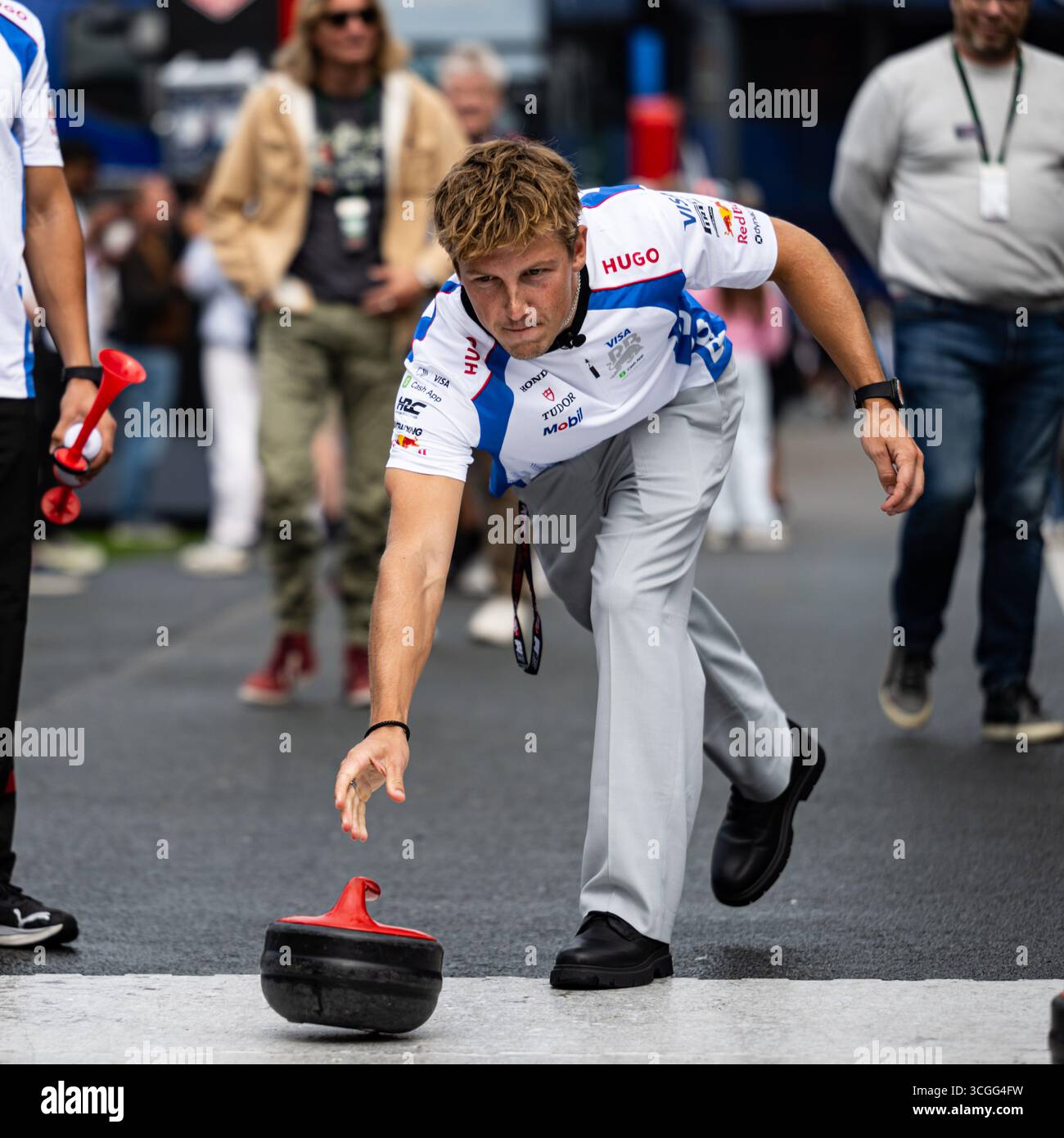 Liam lawson isack hadjar f1 hi-res stock photography and images - Alamy