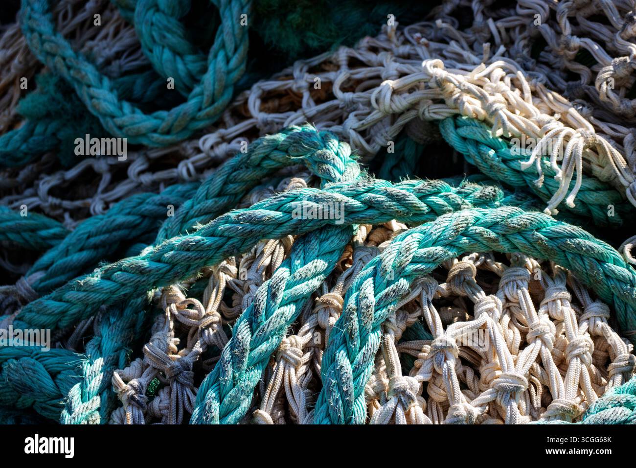 Fishing nets ropes water hi-res stock photography and images - Alamy